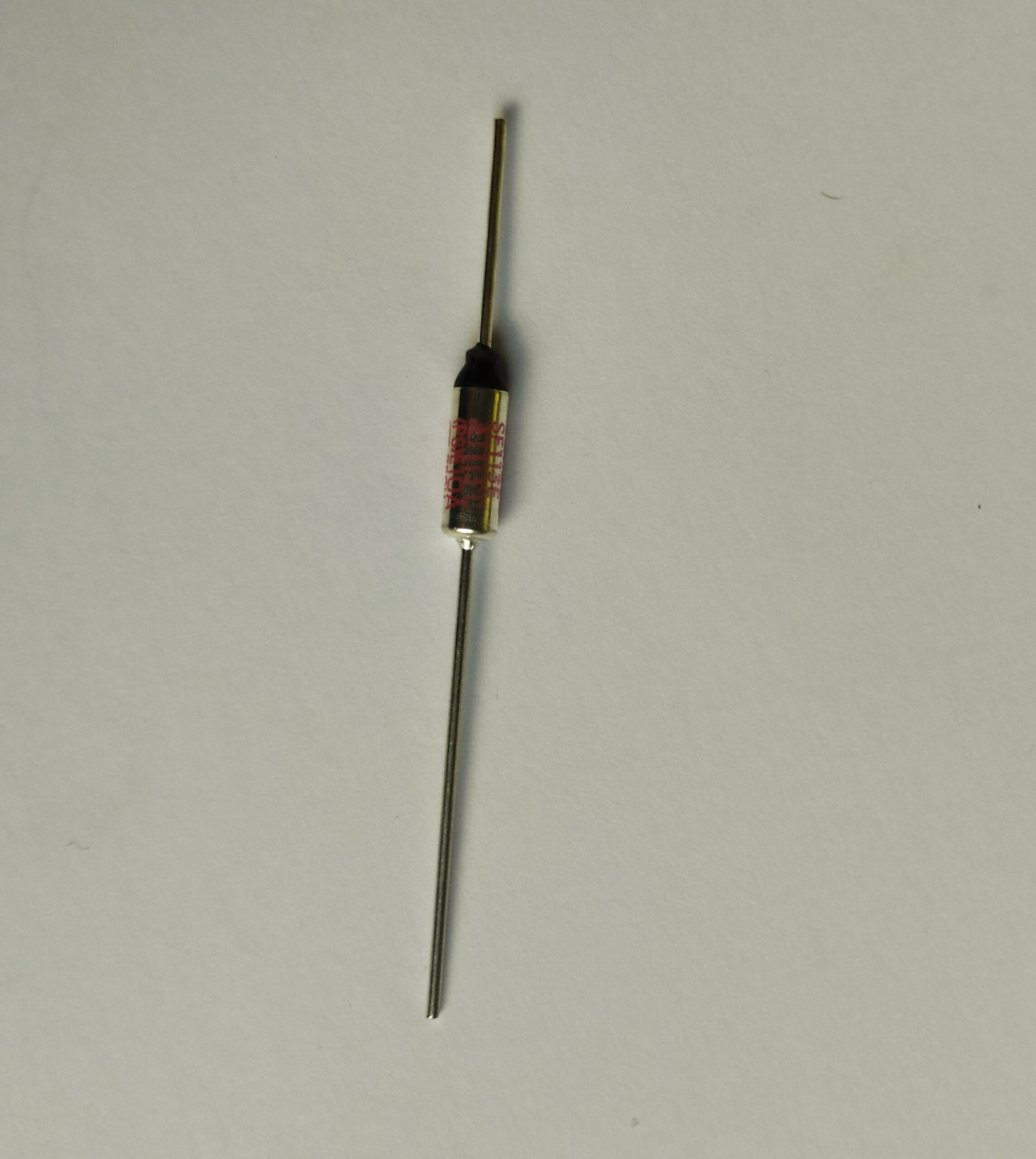 Fusible de sécurité thermique SF113E 113°C 10A 250V - Rep-Tronic